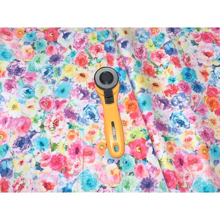 33821-11 impressionist floral rainbow - Moda Gradients Euphoria