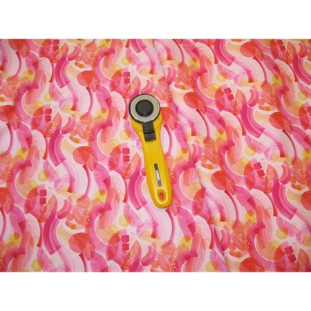 2262-11 abstract waves pink - Moda Playgrounds